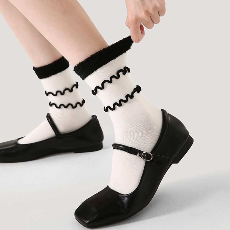 Ruffle Crew Socks – KawaiiMoriStore